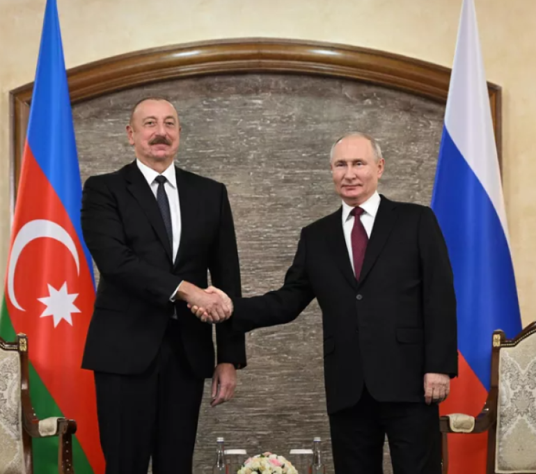 Handshake before bilateral talks: Putin and Aliyev meet - kartsiq.am